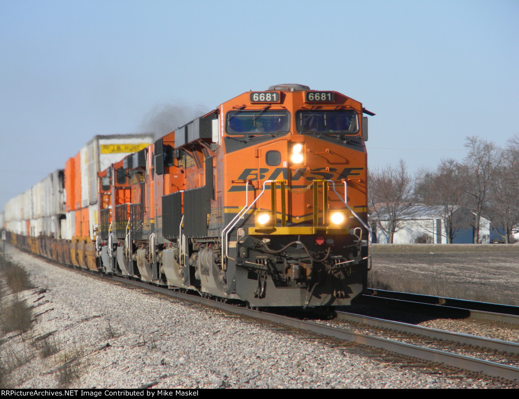 BNSF 6681